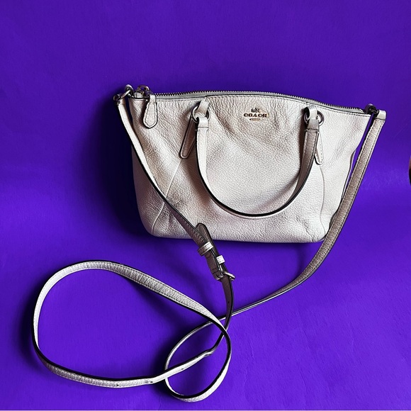Coach | Bags | Coach F57563 Mini Kelsey Beige Pebbled Leather Crossbody ...